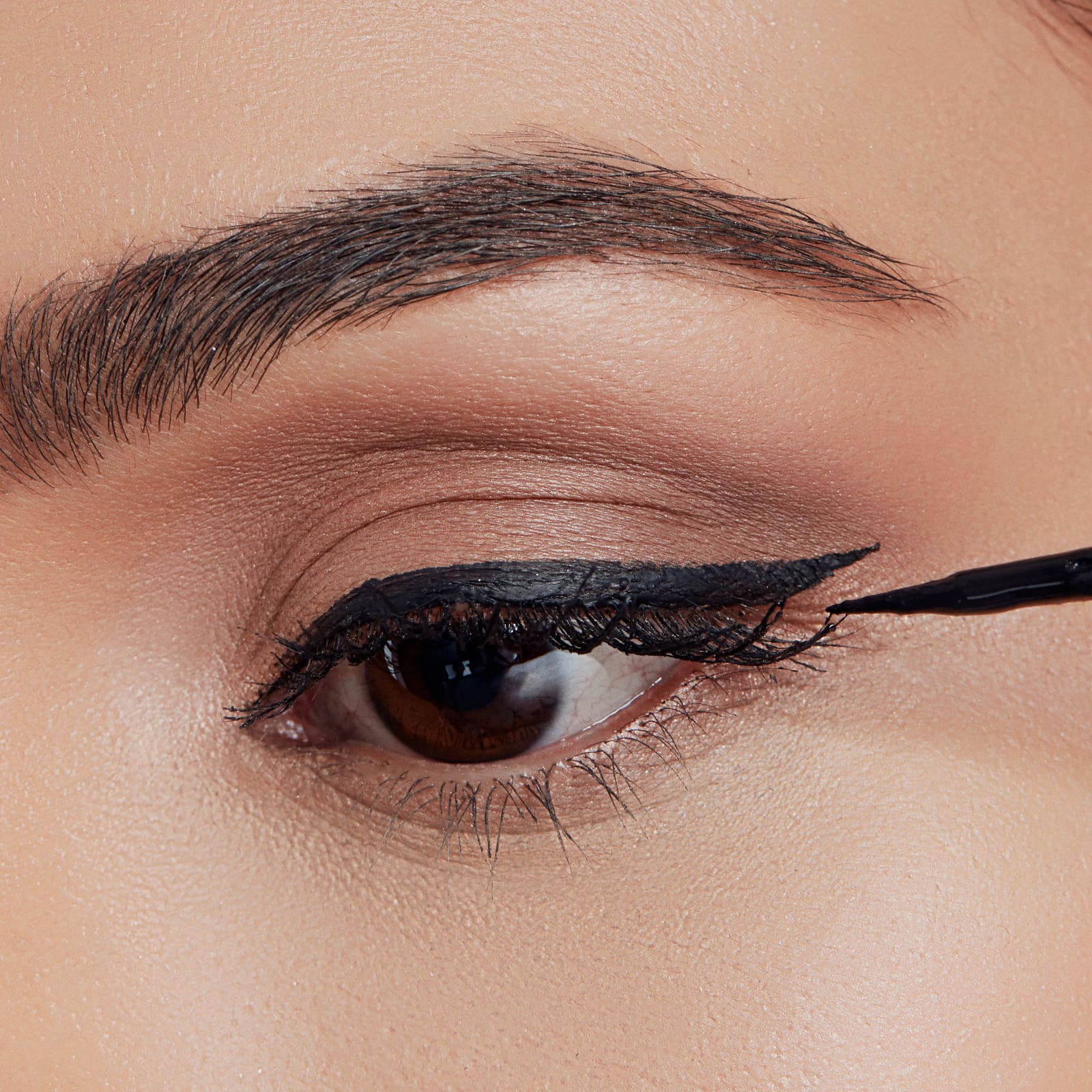 Delineado de Ojos Perfecto: Guía para Principiantes | Vogue